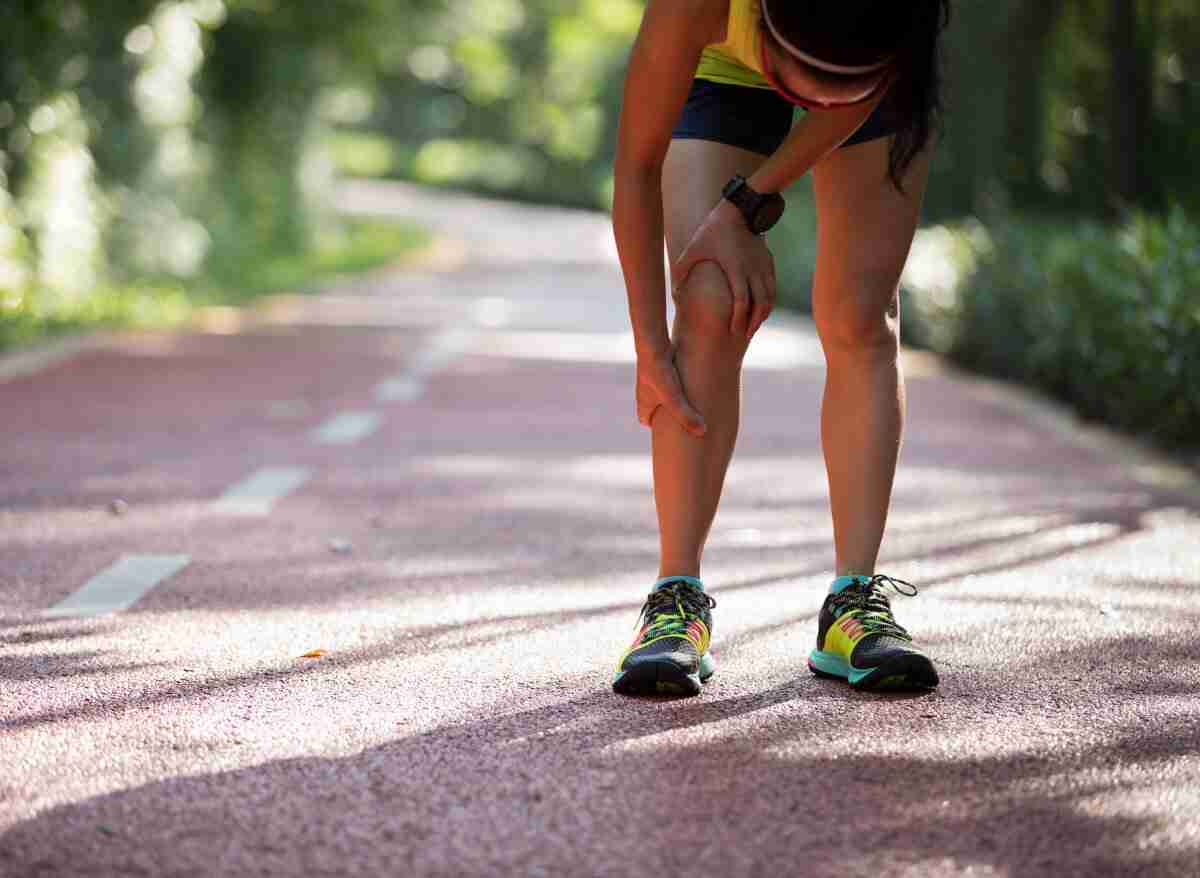 Here's How To Stay Fit With A Knee Injury | Altinify